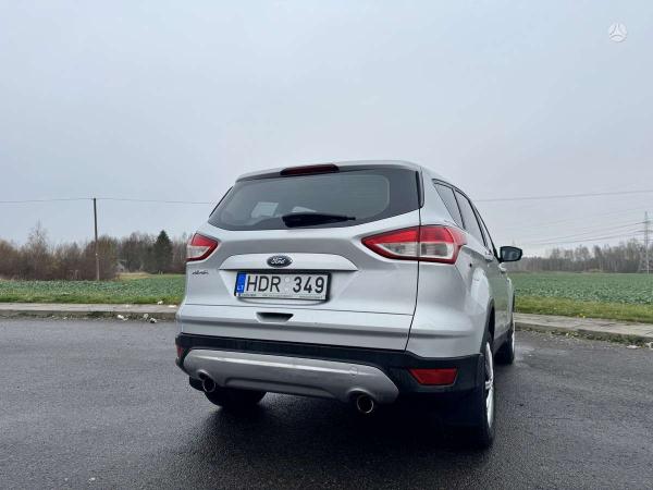 Pelēks Ford Kuga 2014 Panevēža, ar dzinēja tilpumu 2.00 L un nobraukumu 284 tūkst. km par 4499 €, foto 6 vietnē AUTOMOTO.COM.LV