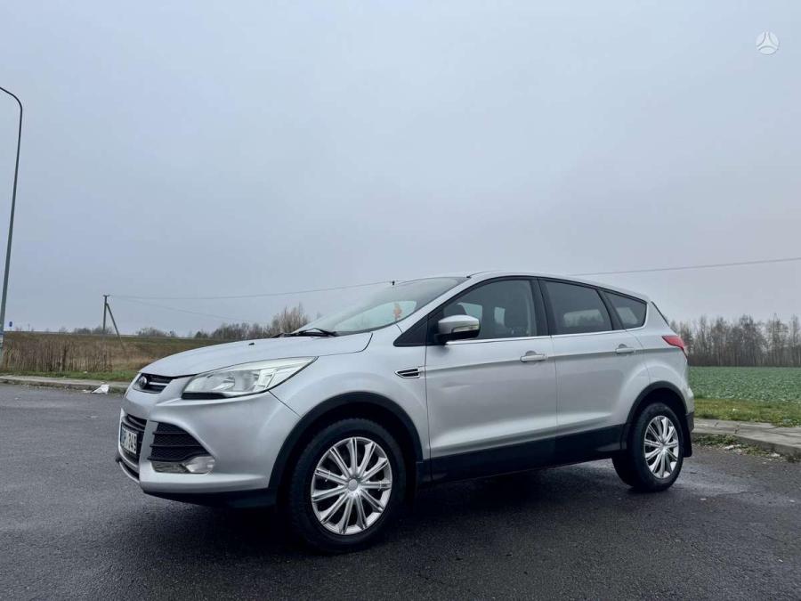 Pelēks Ford Kuga 2014 Panevēža, ar dzinēja tilpumu 2.00 L un nobraukumu 284 tūkst. km par 4499 €, foto 3 vietnē AUTOMOTO.COM.LV