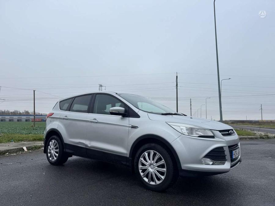 Pelēks Ford Kuga 2014 Panevēža, ar dzinēja tilpumu 2.00 L un nobraukumu 284 tūkst. km par 4499 €, foto 5 vietnē AUTOMOTO.COM.LV
