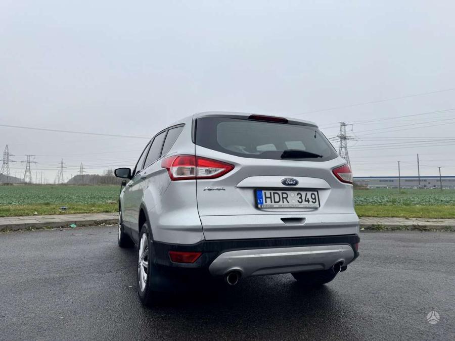 Pelēks Ford Kuga 2014 Panevēža, ar dzinēja tilpumu 2.00 L un nobraukumu 284 tūkst. km par 4499 €, foto 7 vietnē AUTOMOTO.COM.LV