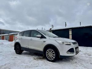 Grey Ford Kuga 2014 in Panevezys, with an engine capacity of 1.99 L and mileage of 284 thousand km for 3999 €, photo 4 on AUTOMOTO.COM.LV