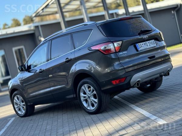 Pelēks Ford Kuga 2016 Jūrmala, ar dzinēja tilpumu 2.00 L un nobraukumu 0 tūkst. km par 9990 €, foto 4 vietnē AUTOMOTO.COM.LV