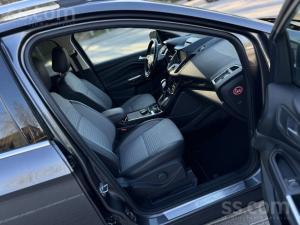 Pelēks Ford Kuga 2016 Jūrmala, ar dzinēja tilpumu 2.00 L un nobraukumu 0 tūkst. km par 9990 €, foto 12 vietnē AUTOMOTO.COM.LV