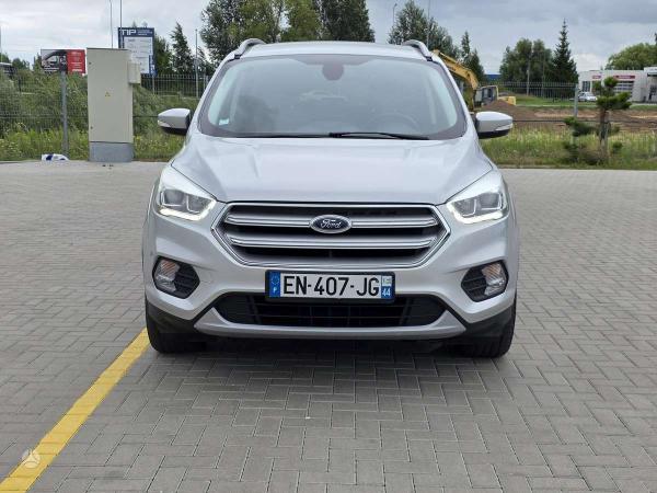 Grey Ford Kuga 2017 in Taurage, with an engine capacity of 2.00 L and mileage of 212 thousand km for 8900 €, photo 3 on AUTOMOTO.COM.LV