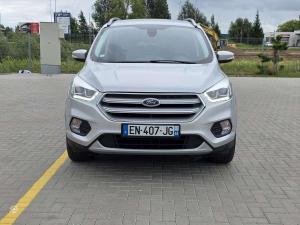 Grey Ford Kuga 2017 in Taurage, with an engine capacity of 2.00 L and mileage of 212 thousand km for 8900 €, photo 4 on AUTOMOTO.COM.LV