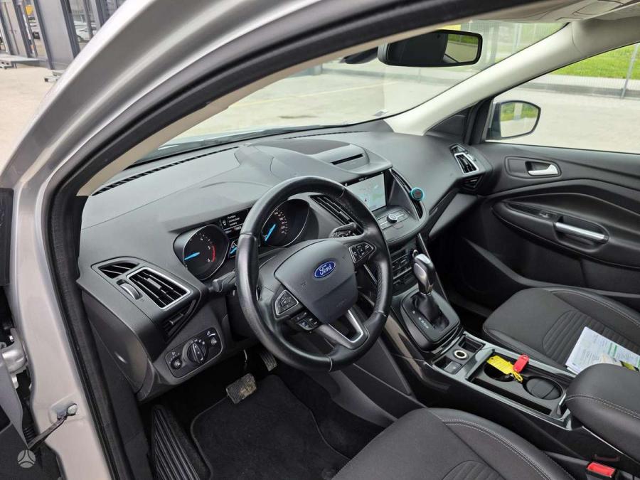 Grey Ford Kuga 2017 in Taurage, with an engine capacity of 2.00 L and mileage of 212 thousand km for 8900 €, photo 12 on AUTOMOTO.COM.LV
