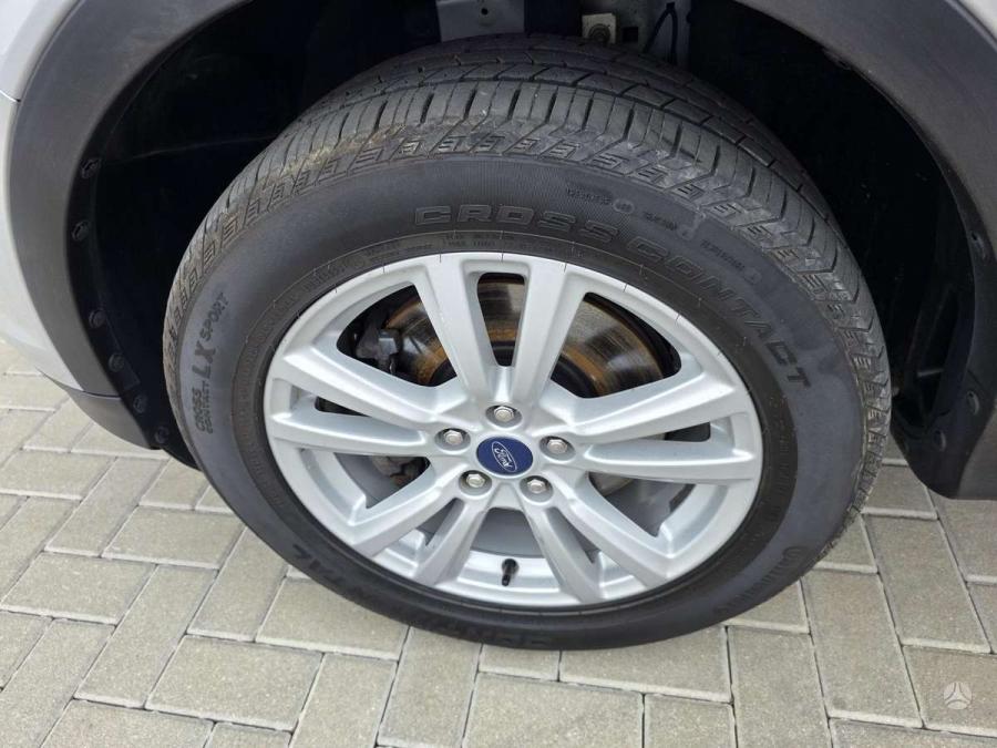 Grey Ford Kuga 2017 in Taurage, with an engine capacity of 2.00 L and mileage of 212 thousand km for 8900 €, photo 18 on AUTOMOTO.COM.LV