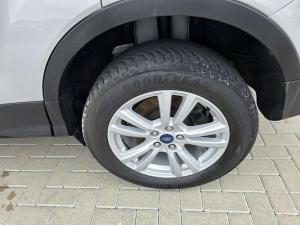 Grey Ford Kuga 2017 in Taurage, with an engine capacity of 2.00 L and mileage of 212 thousand km for 8900 €, photo 19 on AUTOMOTO.COM.LV