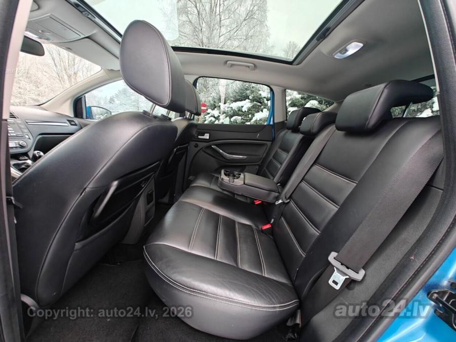 Pelēks Ford Kuga 2009 Paide, ar dzinēja tilpumu 2.00 L un nobraukumu 247 tūkst. km par 5990 €, foto 16 vietnē AUTOMOTO.COM.LV