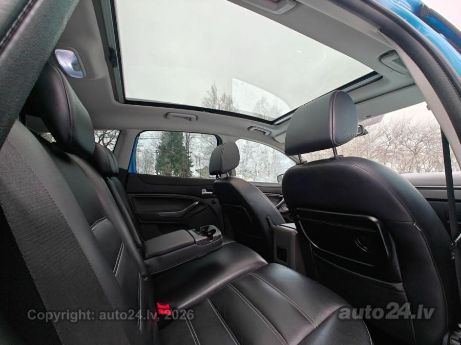 Pelēks Ford Kuga 2009 Paide, ar dzinēja tilpumu 2.00 L un nobraukumu 247 tūkst. km par 5990 €, foto 17 vietnē AUTOMOTO.COM.LV