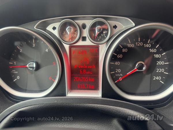 Grey Ford Kuga 2011 in Voru, with an engine capacity of 2.00 L and mileage of 204 thousand km for 5700 €, photo 10 on AUTOMOTO.COM.LV