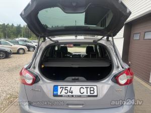 Grey Ford Kuga 2011 in Voru, with an engine capacity of 2.00 L and mileage of 204 thousand km for 5700 €, photo 13 on AUTOMOTO.COM.LV