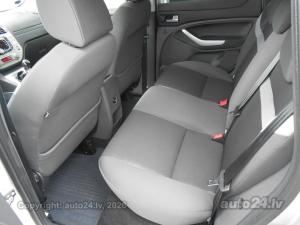 Grey Ford Kuga 2012 in Viljandi, with an engine capacity of 2.00 L and mileage of 180 thousand km for 7990 €, photo 8 on AUTOMOTO.COM.LV