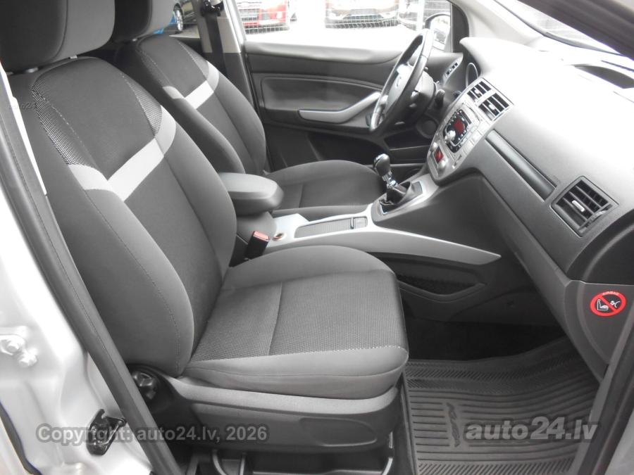 Grey Ford Kuga 2012 in Viljandi, with an engine capacity of 2.00 L and mileage of 180 thousand km for 7990 €, photo 9 on AUTOMOTO.COM.LV