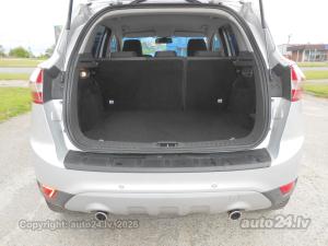 Grey Ford Kuga 2012 in Viljandi, with an engine capacity of 2.00 L and mileage of 180 thousand km for 7990 €, photo 19 on AUTOMOTO.COM.LV