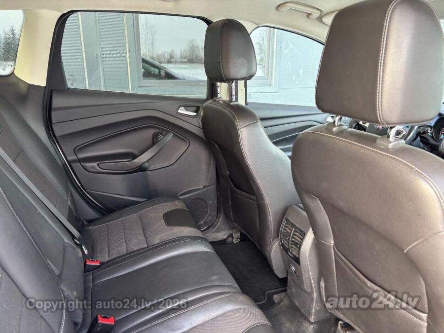 Pelēks Ford Kuga 2014 Tartu, ar dzinēja tilpumu 2.00 L un nobraukumu 230 tūkst. km par 6500 €, foto 9 vietnē AUTOMOTO.COM.LV