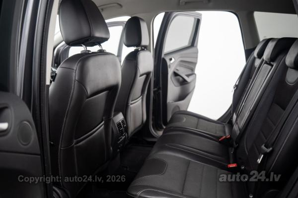 Pelēks Ford Kuga 2014 Tallina, ar dzinēja tilpumu 2.00 L un nobraukumu 217 tūkst. km par 7999 €, foto 9 vietnē AUTOMOTO.COM.LV