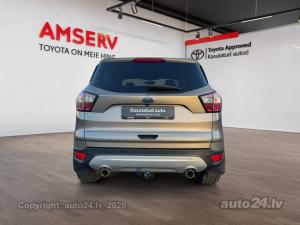 Grey Ford Kuga 2018 in Paide, with an engine capacity of 2.00 L and mileage of 122 thousand km for 10990 €, photo 5 on AUTOMOTO.COM.LV