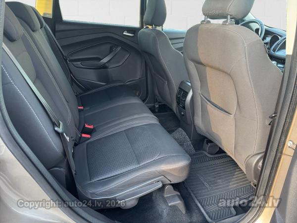 Grey Ford Kuga 2018 in Paide, with an engine capacity of 2.00 L and mileage of 122 thousand km for 10990 €, photo 8 on AUTOMOTO.COM.LV