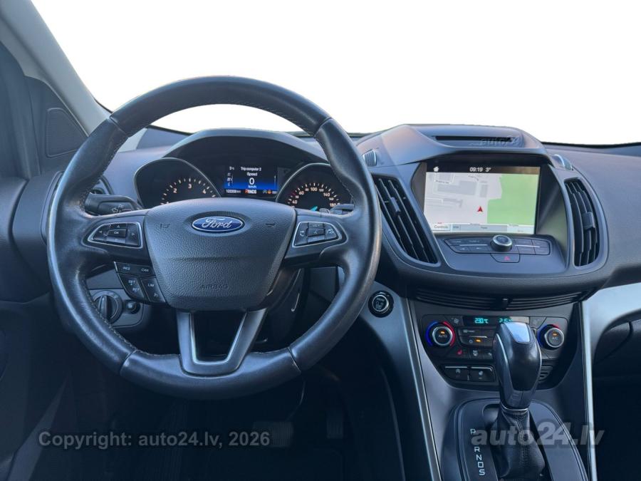 Grey Ford Kuga 2018 in Paide, with an engine capacity of 2.00 L and mileage of 122 thousand km for 10990 €, photo 10 on AUTOMOTO.COM.LV
