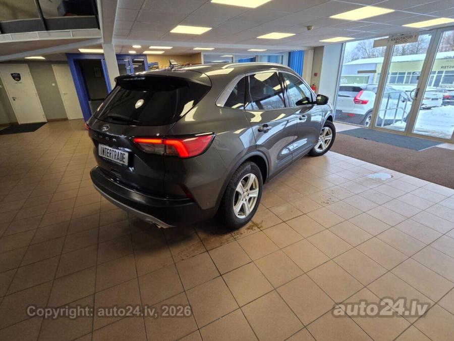 Pelēks Ford Kuga 2020 Tartu, ar dzinēja tilpumu 1.50 L un nobraukumu 175 tūkst. km par 15999 €, foto 4 vietnē AUTOMOTO.COM.LV