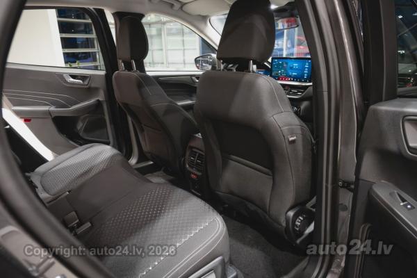 Pelēks Ford Kuga 2026 Tartu, ar dzinēja tilpumu 2.50 L un nobraukumu 1 tūkst. km par 34719 €, foto 7 vietnē AUTOMOTO.COM.LV