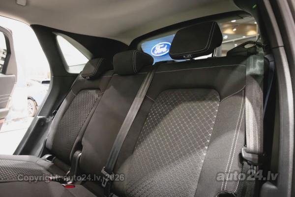 Pelēks Ford Kuga 2026 Tartu, ar dzinēja tilpumu 2.50 L un nobraukumu 1 tūkst. km par 34719 €, foto 9 vietnē AUTOMOTO.COM.LV