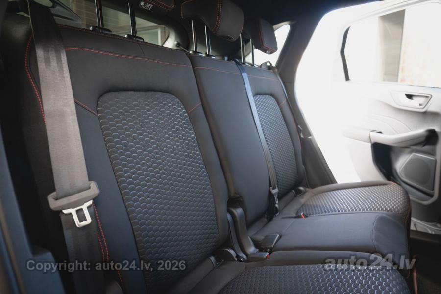Grey Ford Kuga 2026 in Tartu, with an engine capacity of 2.50 L and mileage of 1 thousand km for 36784 €, photo 13 on AUTOMOTO.COM.LV