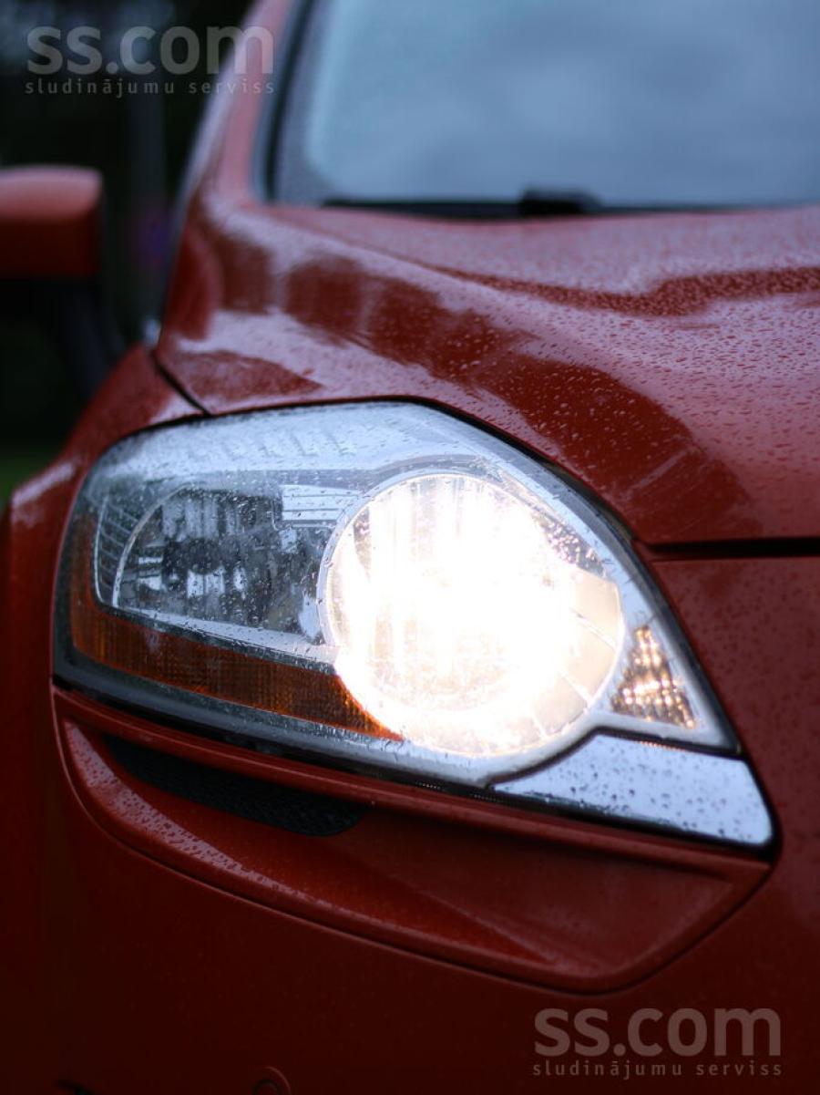 Orange Ford Kuga 2011 in Limbazi, with an engine capacity of 2.00 L and mileage of 221 thousand km for 6500 €, photo 2 on AUTOMOTO.COM.LV