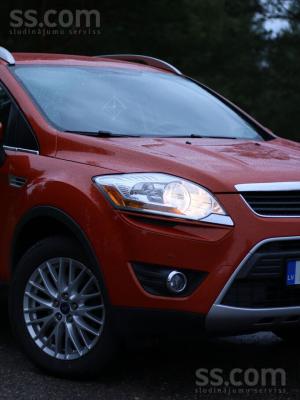Orange Ford Kuga 2011 in Limbazi, with an engine capacity of 2.00 L and mileage of 221 thousand km for 6500 €, photo 4 on AUTOMOTO.COM.LV