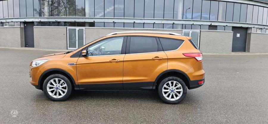 Oranžs Ford Kuga 2016 Kėdainiai, ar dzinēja tilpumu 2.00 L un nobraukumu 116 tūkst. km par 9900 €, foto 5 vietnē AUTOMOTO.COM.LV