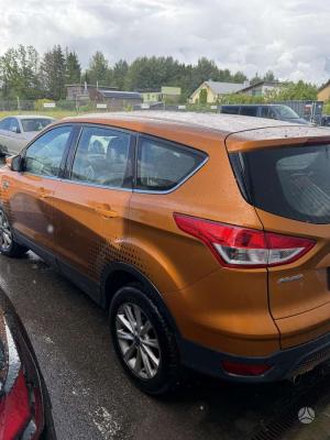 Oranžs Ford Kuga 2016 Kauņa, ar dzinēja tilpumu 1.50 L un nobraukumu 216 tūkst. km par 3300 €, foto  vietnē AUTOMOTO.COM.LV