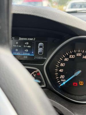 Oranžs Ford Kuga 2016 Kauņa, ar dzinēja tilpumu 1.50 L un nobraukumu 216 tūkst. km par 3300 €, foto 8 vietnē AUTOMOTO.COM.LV