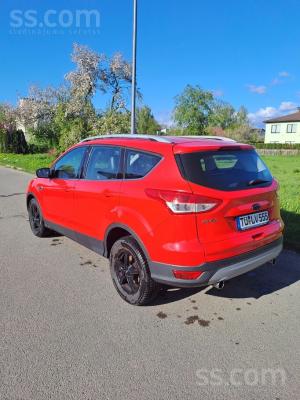 Sarkans Ford Kuga 2014 Rīga, ar dzinēja tilpumu 2.00 L un nobraukumu 217 tūkst. km par 10900 €, foto 5 vietnē AUTOMOTO.COM.LV