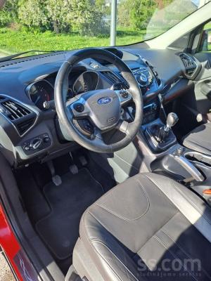 Sarkans Ford Kuga 2014 Rīga, ar dzinēja tilpumu 2.00 L un nobraukumu 217 tūkst. km par 10900 €, foto 15 vietnē AUTOMOTO.COM.LV
