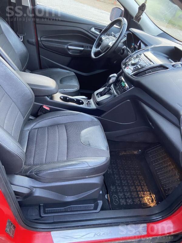 Red Ford Kuga 2014 in Saldus, with an engine capacity of 2.00 L and mileage of 229 thousand km for 5500 €, photo 11 on AUTOMOTO.COM.LV