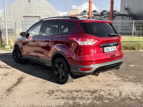 Red Ford Kuga 2014 in Riga, with an engine capacity of 1.60 L and mileage of 90 thousand km for 11900 €, photo 7 on AUTOMOTO.COM.LV
