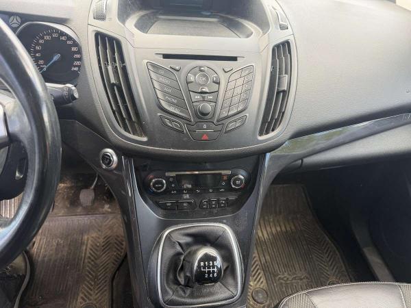 Sarkans Ford Kuga 2015 Panevēža, ar dzinēja tilpumu 1.50 L un nobraukumu 245 tūkst. km par 6150 €, foto 9 vietnē AUTOMOTO.COM.LV