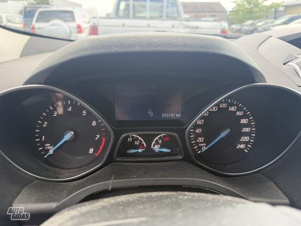 Red Ford Kuga 2015 in Panevezys, with an engine capacity of 1.50 L and mileage of 245 thousand km for 6250 €, photo 10 on AUTOMOTO.COM.LV