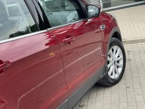 Red Ford Kuga 2015 in Jurmala, with an engine capacity of 1.50 L and mileage of 245 thousand km for 7250 €, photo 3 on AUTOMOTO.COM.LV