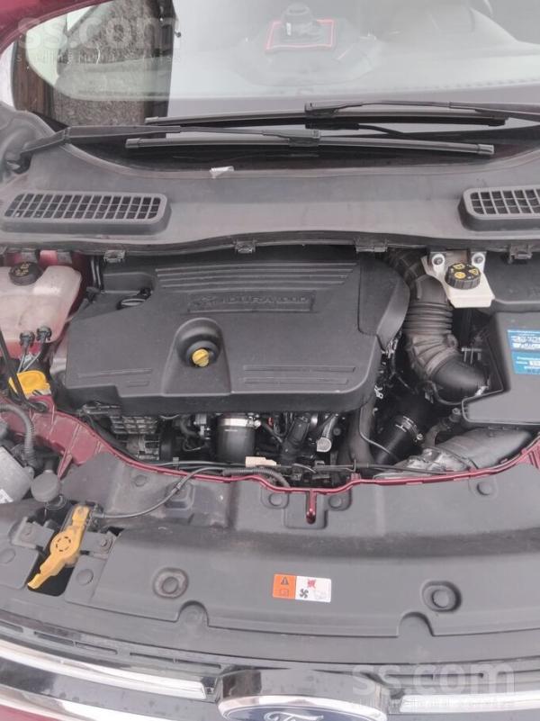 Red Ford Kuga 2016 in Kraslava, with an engine capacity of 2.00 L and mileage of 187 thousand km for 10000 €, photo 8 on AUTOMOTO.COM.LV