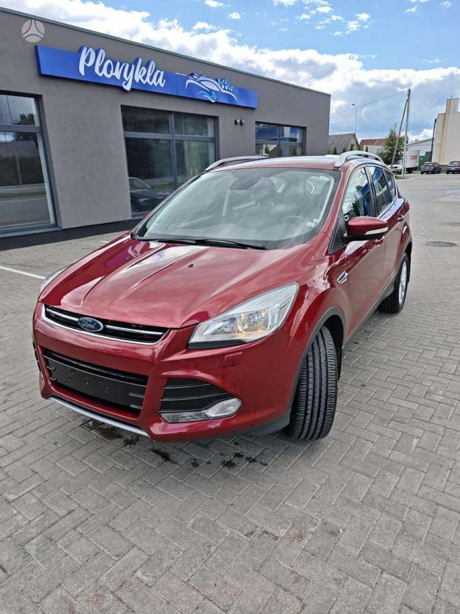 Red Ford Kuga 2016 in Taurage, with an engine capacity of 1.50 L and mileage of 167 thousand km for 6850 €, photo 4 on AUTOMOTO.COM.LV
