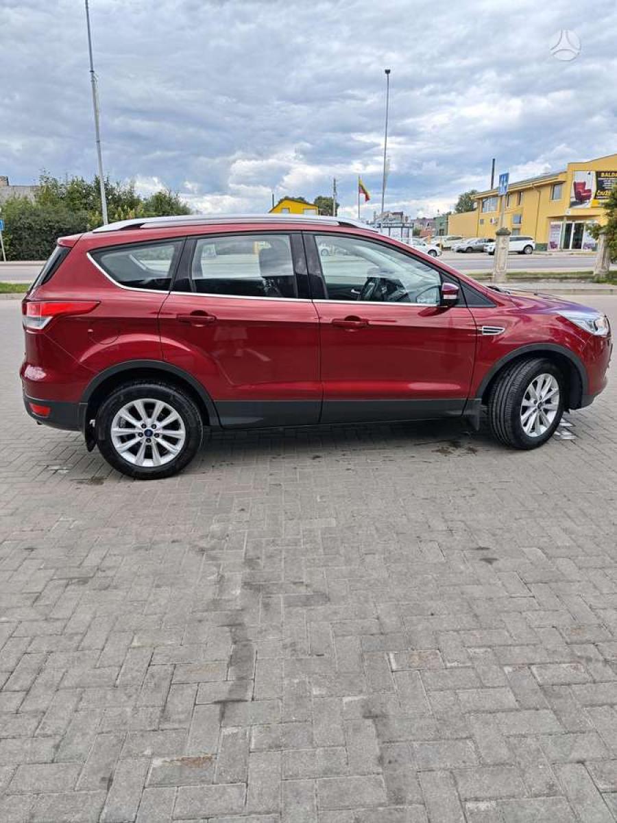 Red Ford Kuga 2016 in Taurage, with an engine capacity of 1.50 L and mileage of 167 thousand km for 6850 €, photo 8 on AUTOMOTO.COM.LV