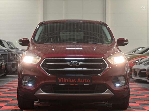 Red Ford Kuga 2017 in Vilnius, with an engine capacity of 1.50 L and mileage of 92 thousand km for 8999 €, photo 2 on AUTOMOTO.COM.LV