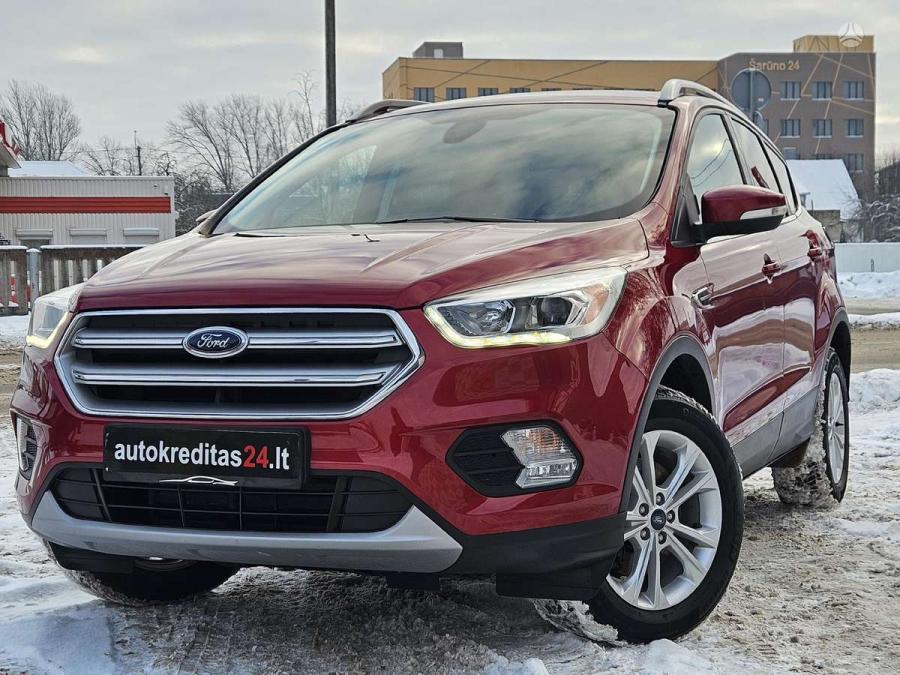 Red Ford Kuga 2017 in Siauliai, with an engine capacity of 1.50 L and mileage of 120 thousand km for 11950 €, photo 1 on AUTOMOTO.COM.LV