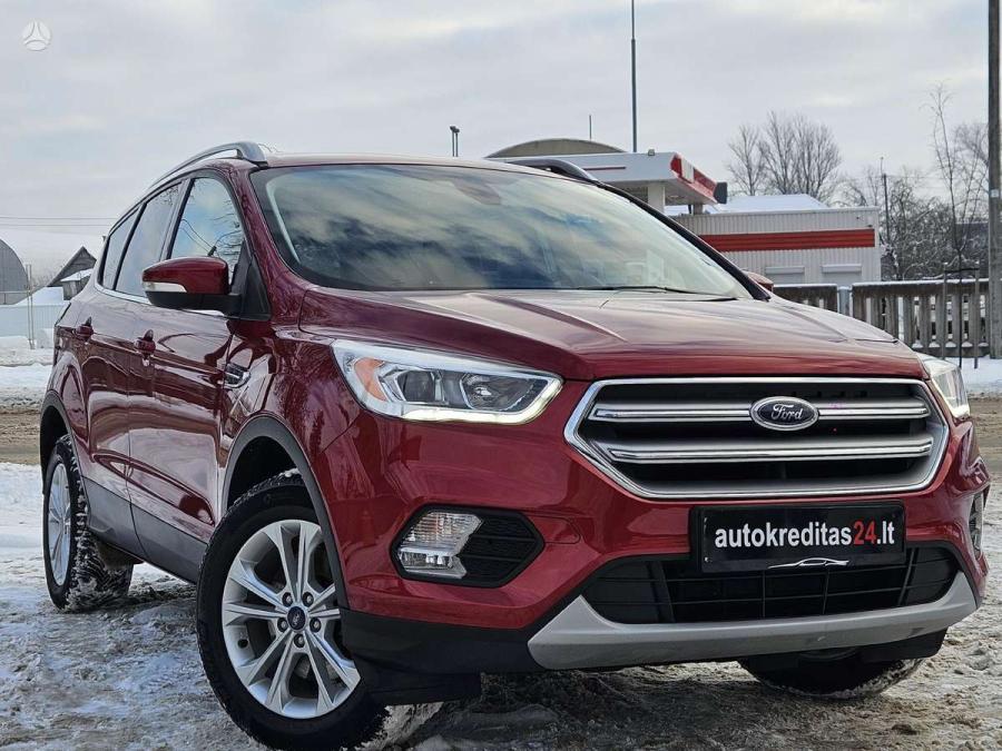 Red Ford Kuga 2017 in Siauliai, with an engine capacity of 1.50 L and mileage of 120 thousand km for 11950 €, photo 4 on AUTOMOTO.COM.LV