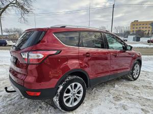 Red Ford Kuga 2017 in Siauliai, with an engine capacity of 1.50 L and mileage of 120 thousand km for 11950 €, photo 9 on AUTOMOTO.COM.LV