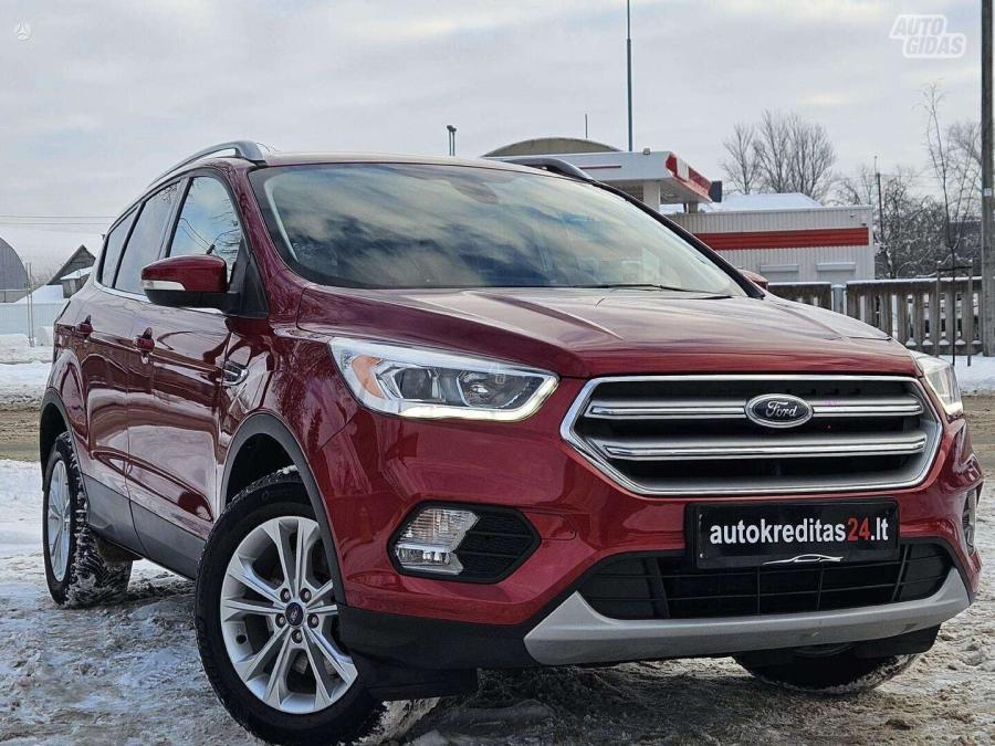 Red Ford Kuga 2017 in Siauliai, with an engine capacity of 1.50 L and mileage of 120 thousand km for 11950 €, photo 4 on AUTOMOTO.COM.LV