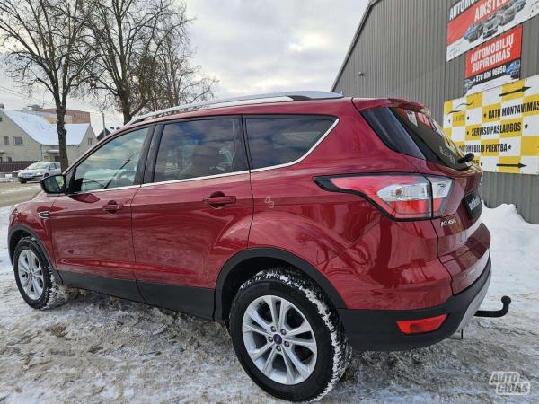 Sarkans Ford Kuga 2017 Šauļi, ar dzinēja tilpumu 1.50 L un nobraukumu 120 tūkst. km par 11950 €, foto 6 vietnē AUTOMOTO.COM.LV