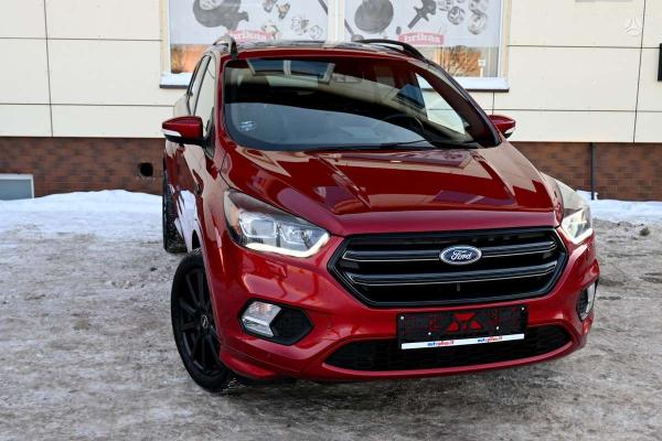 Sarkans Ford Kuga 2017 Kretinga, ar dzinēja tilpumu 2.00 L un nobraukumu 203 tūkst. km par 11999 €, foto 3 vietnē AUTOMOTO.COM.LV